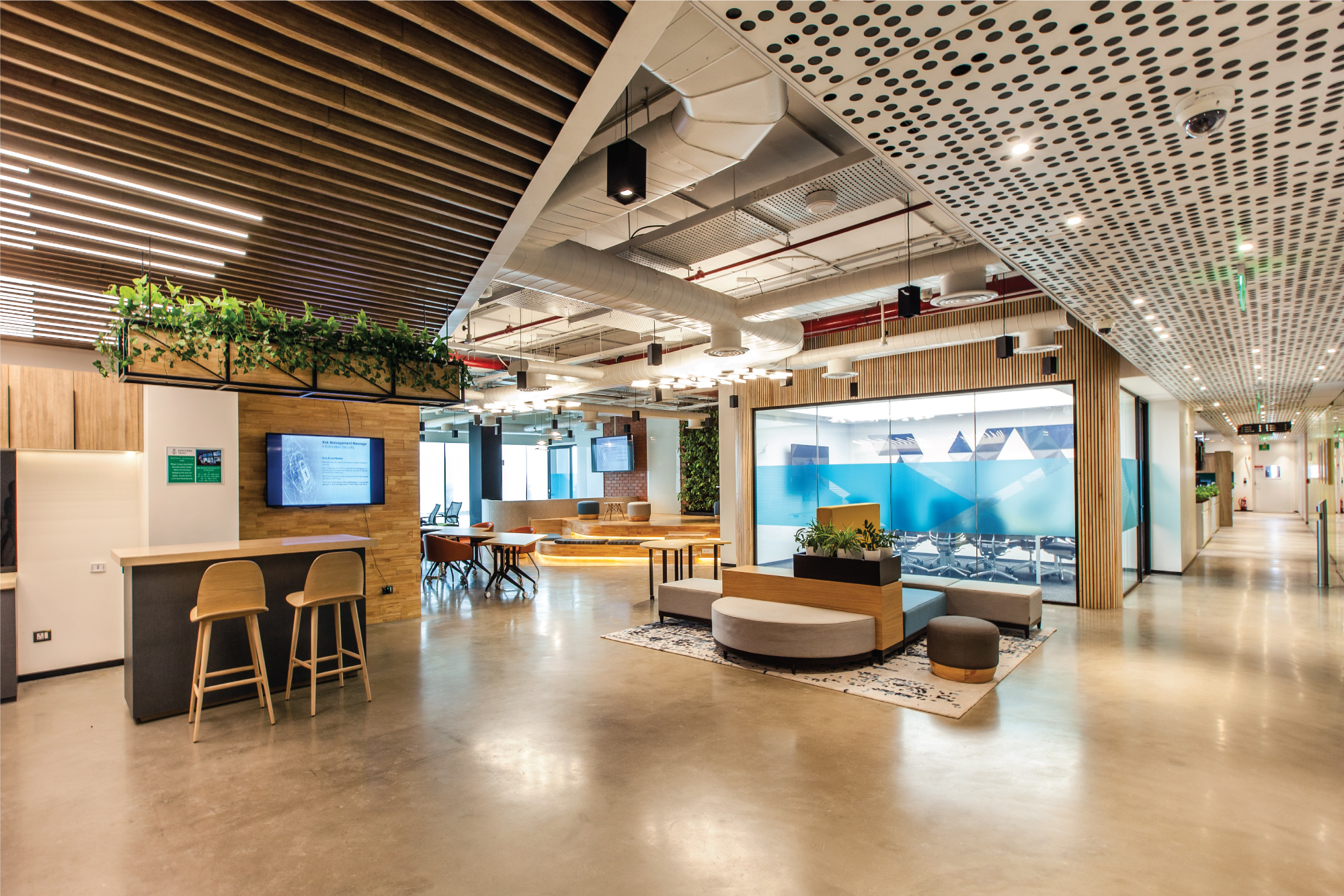 Space Enhancer: Redefining the Post-Pandemic Workplace